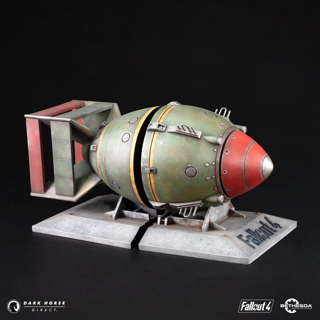 Fallout 4: Liberty Prime Nuke Bomb Bookends – Dark Horse Direct