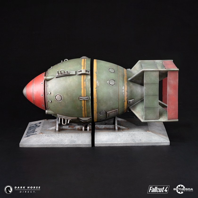 Fallout 4: Liberty Prime Nuke Bomb Bookends – Dark Horse Direct