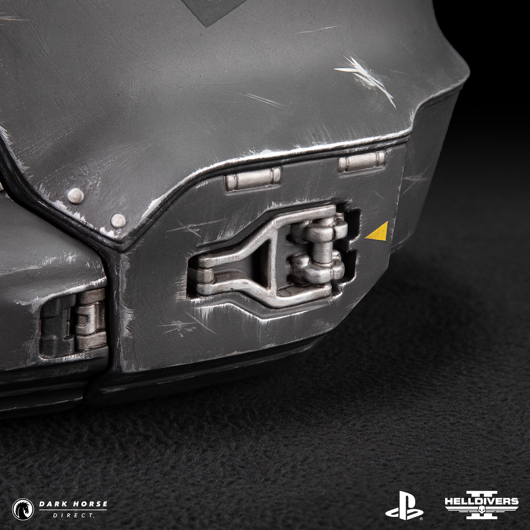 Helldivers 2: B-01 Tactical Helmet 1:1 Scale Replica - Battle Damaged ...