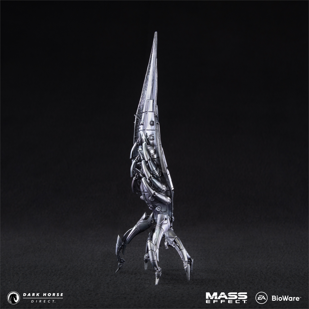 Mass Effect: 8" Reaper Sovereign Die-Cast Ship Replica - Silver Varian ...