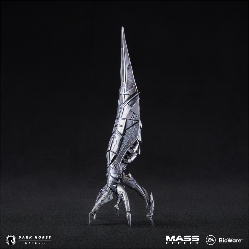 Mass Effect: 8" Reaper Sovereign Die-Cast Ship Replica - Silver Varian ...