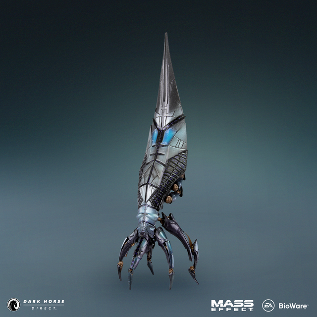 Mass Effect: 8" Reaper Sovereign PVC Ship Replica – Dark Horse Direct
