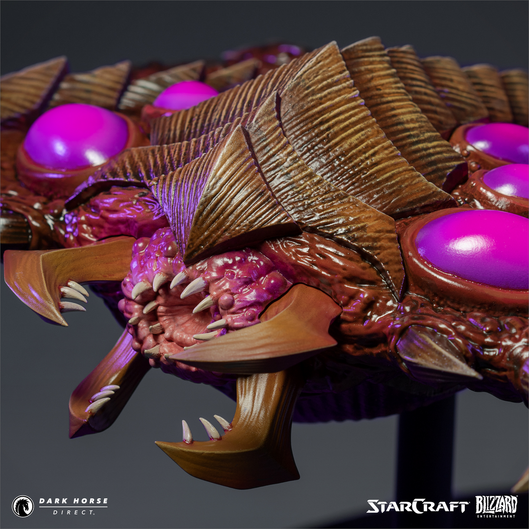 StarCraft: Zerg Brood Lord Replica – Dark Horse Direct