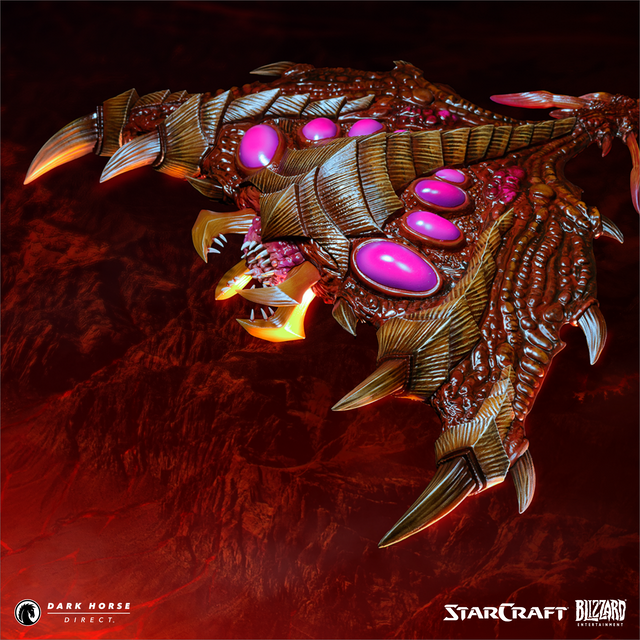 StarCraft: Zerg Brood Lord Replica – Dark Horse Direct